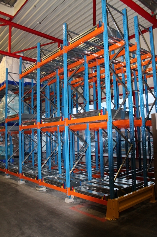 Push-back stelling - HKM magazijninrichter